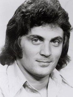 Queen of Schlock! Oh Canada! Robin Ward | Lizzie Violet